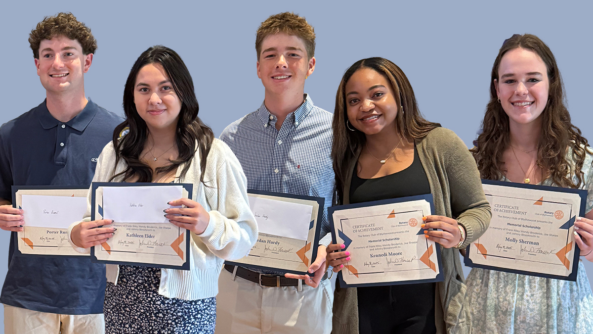 Blythewood Rotary gives local scholarships | The Voice of Blythewood ...